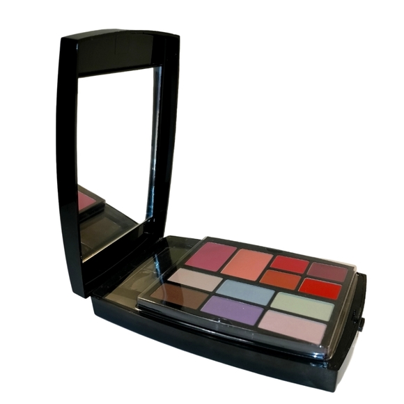 Avon | Makeup | Makeup Pallet Compact | Poshmark